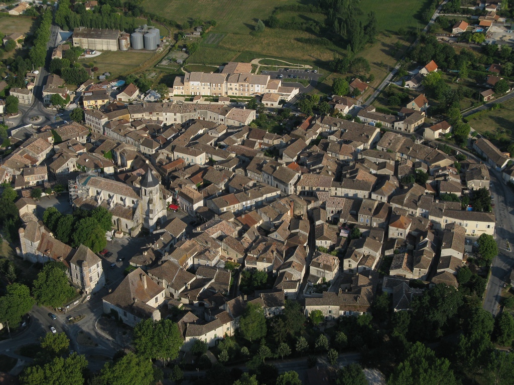 Ville d'Issigeac, cité médiévale près de Bordeaux - Citizenkid