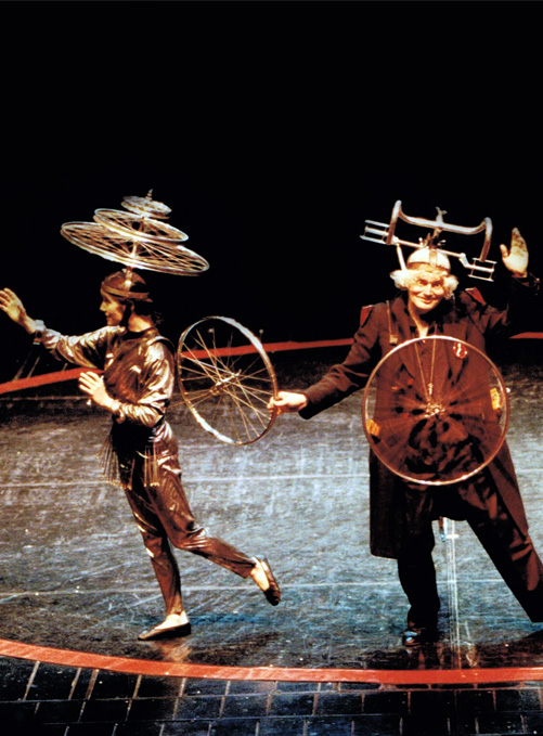 Le Cirque Invisible - Victoria Chaplin et Jean-Baptiste Thierrée ...