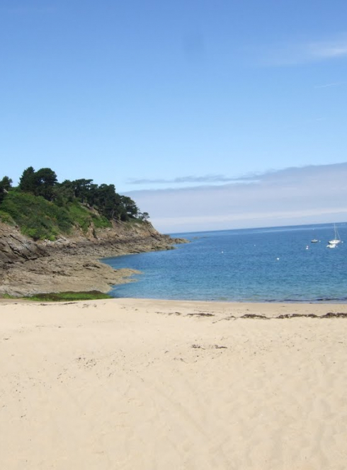 Plage de la fosse aux Vaults - plage, baignade et activité nautique en ...
