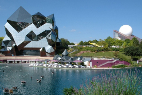 Futuroscope : grand parc d'attractions et de loisirs pour les enfants ...