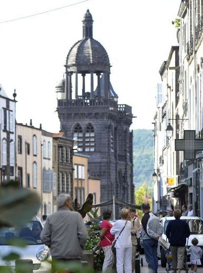 Visites guidées de Riom : baladez-vous dans la ville en famille avec ...