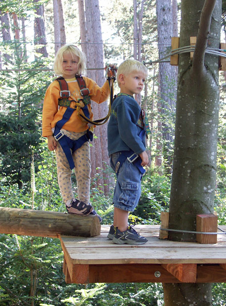 Charade Aventure, parc aventure familial, parc accrobranche à 3 ...