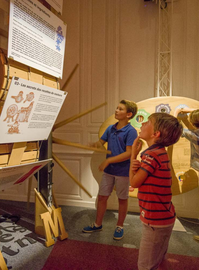 Musée de l'Illustration Jeunesse, exposition d'illustrations de livre ...