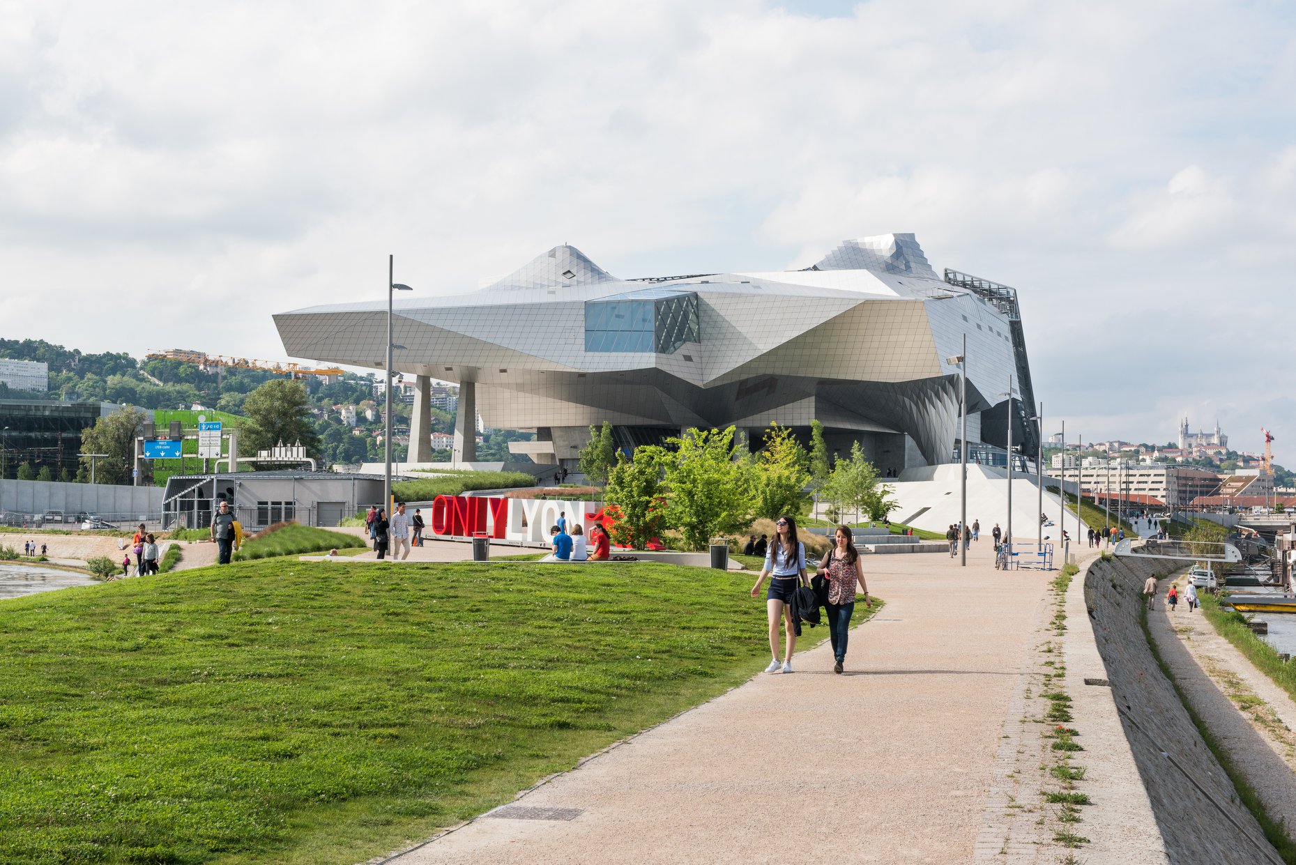 Musée des Confluences à Lyon : visite des expositions en famille ...